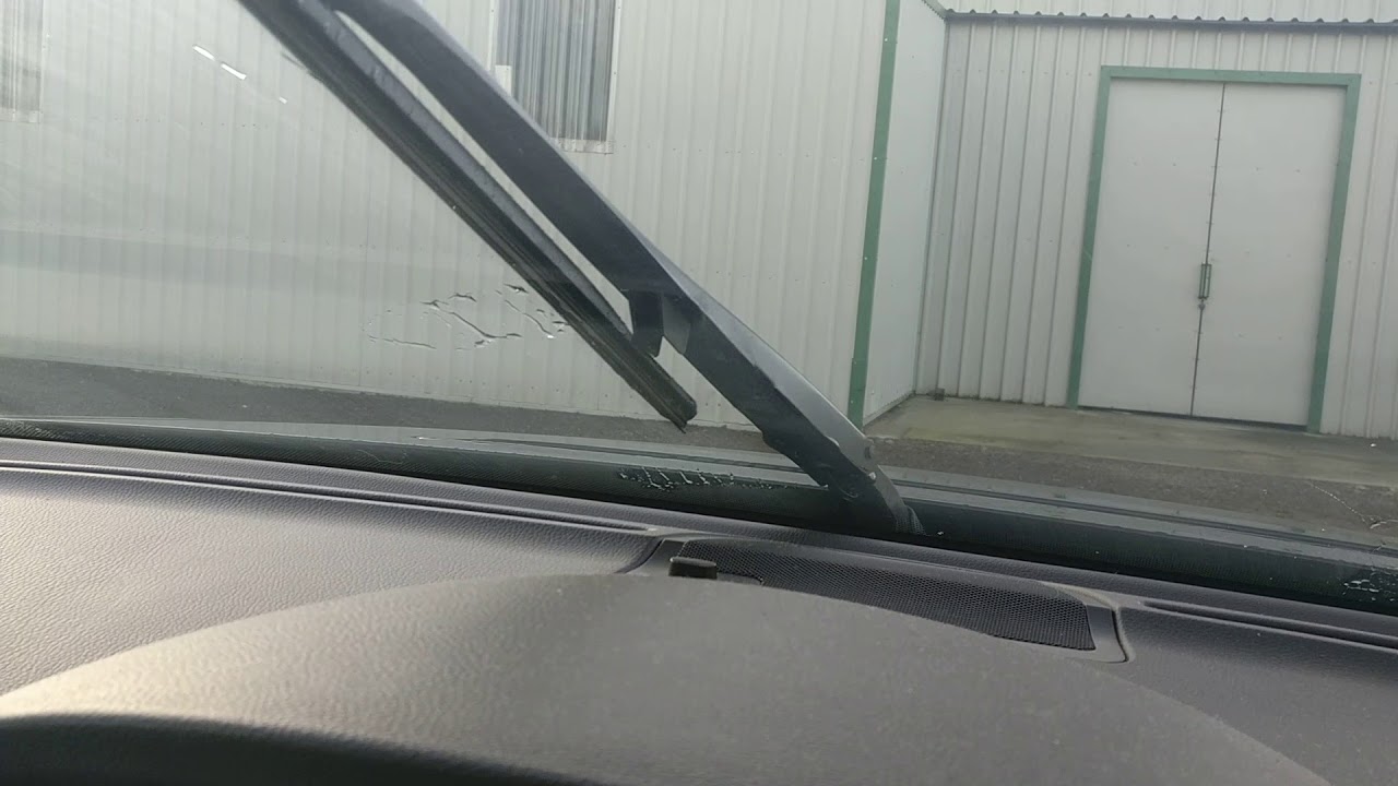 Bmw e65-66 new wiper blades - YouTube