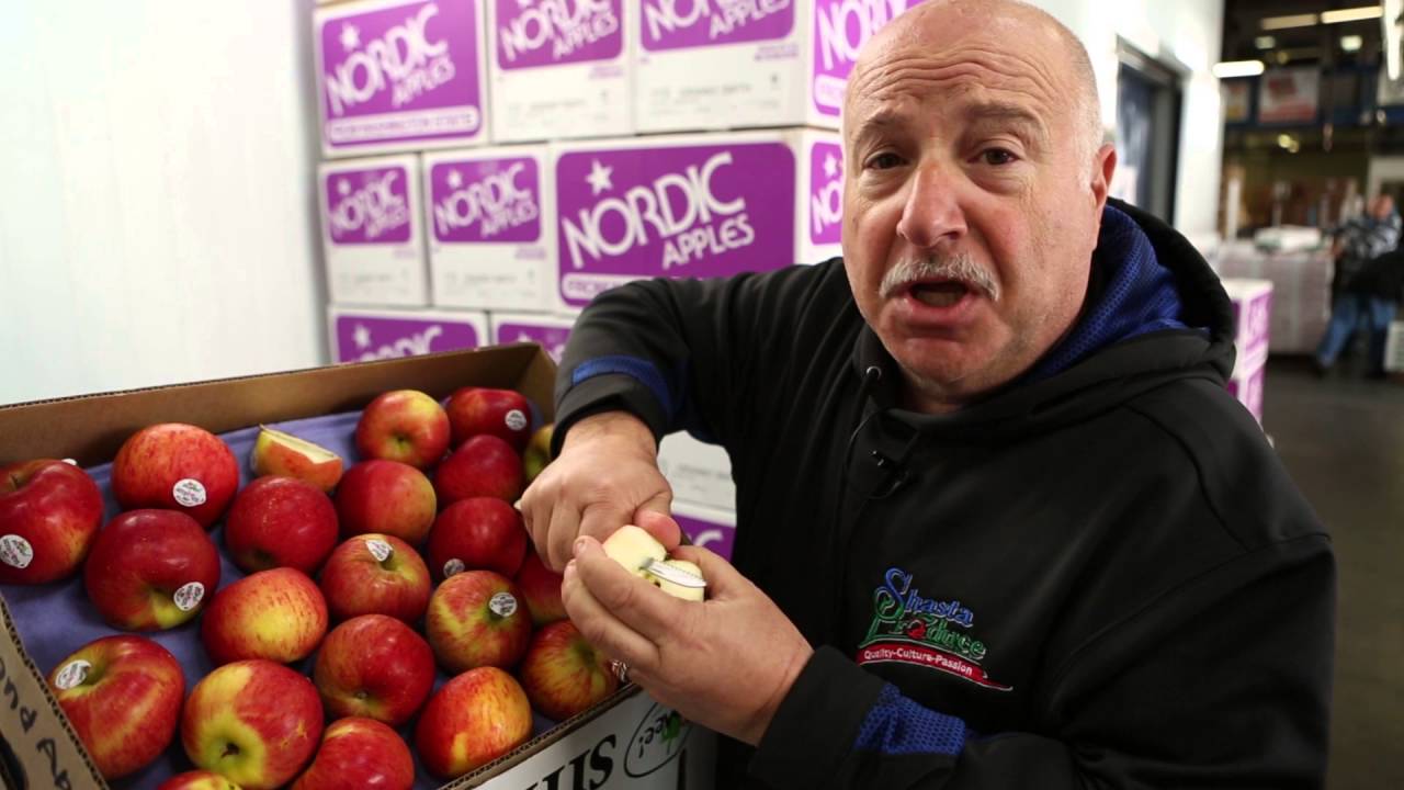 Smitten Apples & Muscat Seedless Grapes | Shasta Produce - YouTube