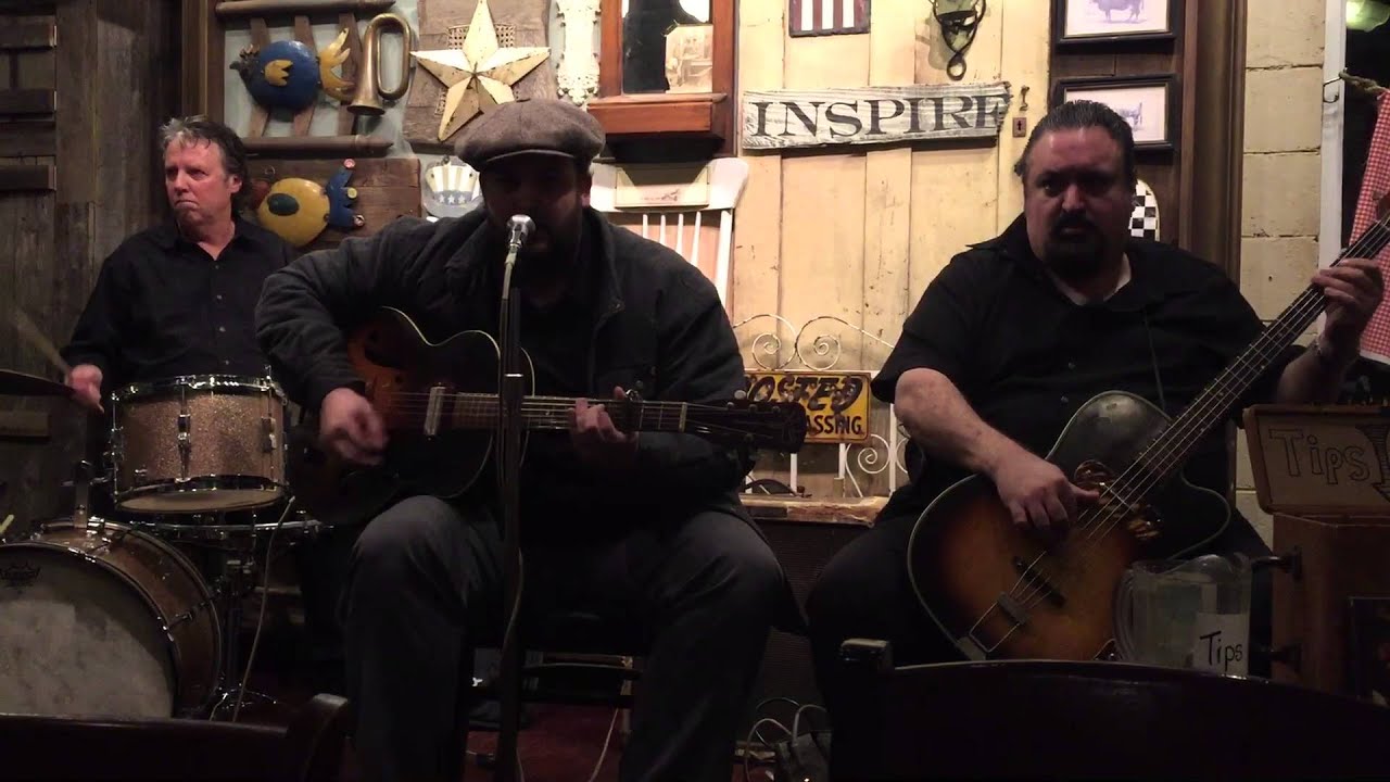 Big Jon Atkinson @ Aptos BBQ 12/19/2015 - YouTube