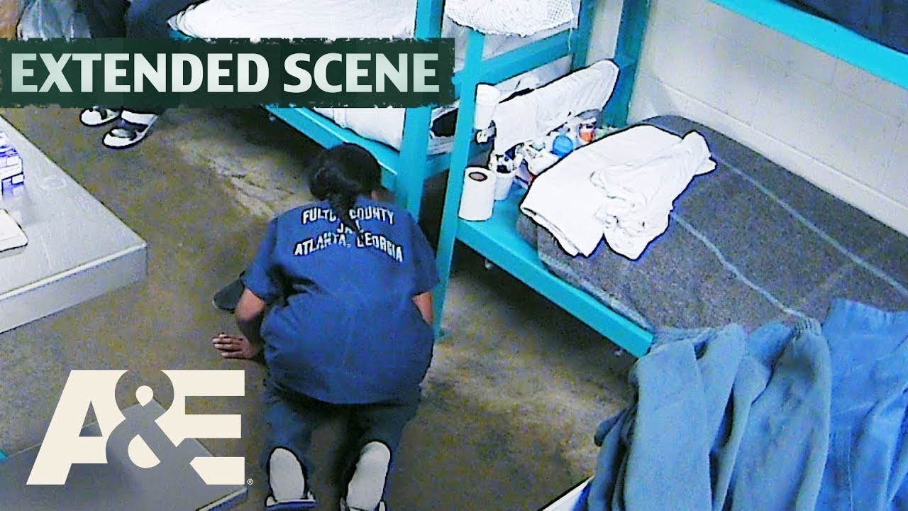 60 Days In: EXTENDED Scene - Jessica’s Cell is INFESTED With Ants | A&E ...