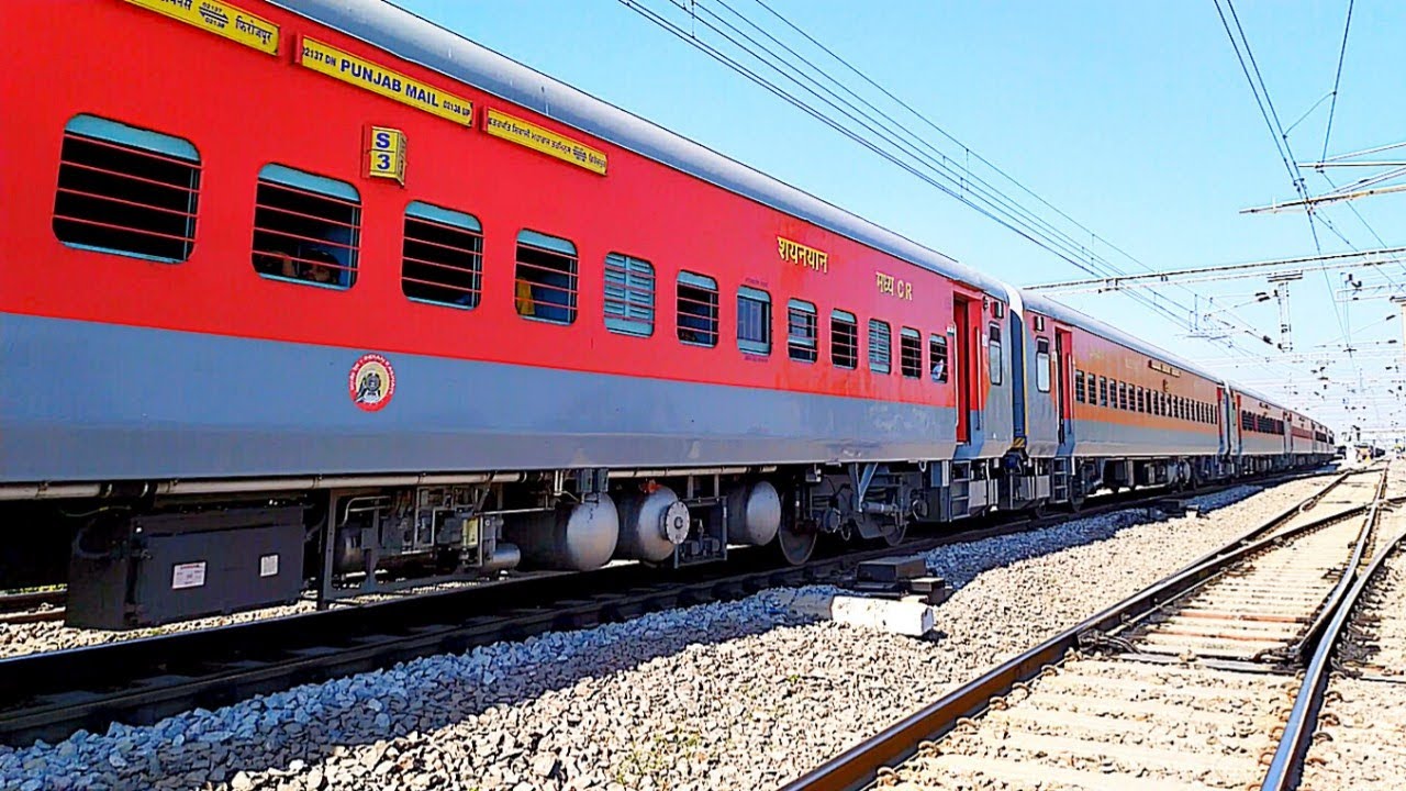 02138 Firozpur - Mumbai Punjab Mail With Brand New LHB Coaches 👍 - YouTube