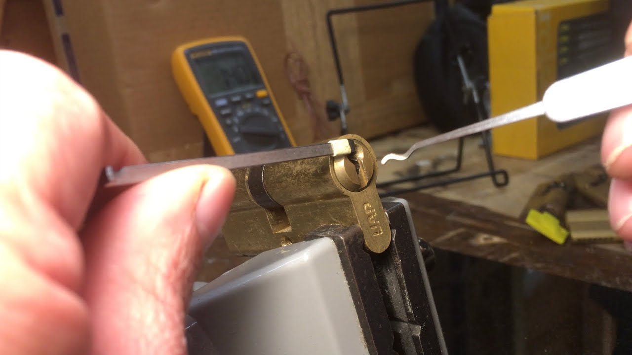 UAP Euro, 5pins, Snake rake. - YouTube