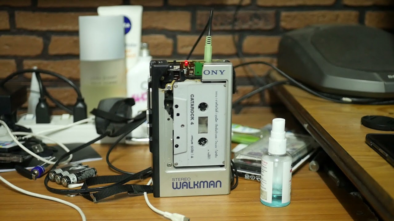 SONY WALKMAN WM-1 STILL WORKING - YouTube