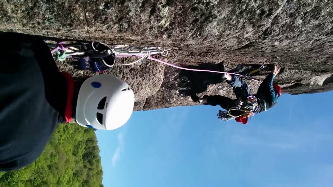 Escalade Val-David 23 mai 2015, 1 de 2 - YouTube