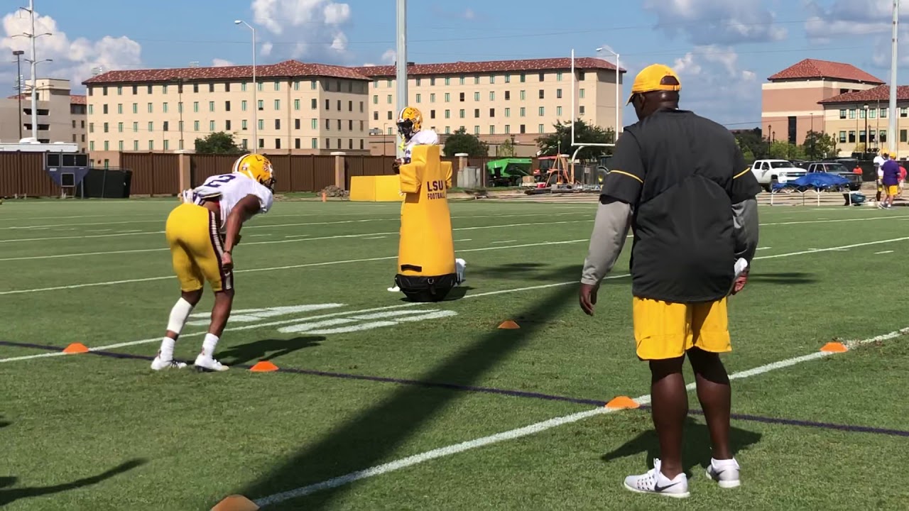 LSU WR working on footwork in practice of Texas game week - YouTube