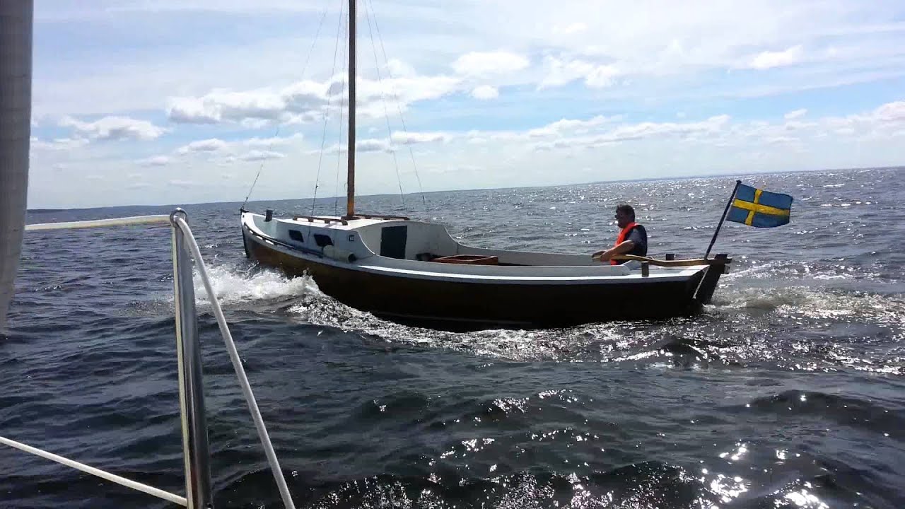 Julle med Seffle 10hk motor. - YouTube