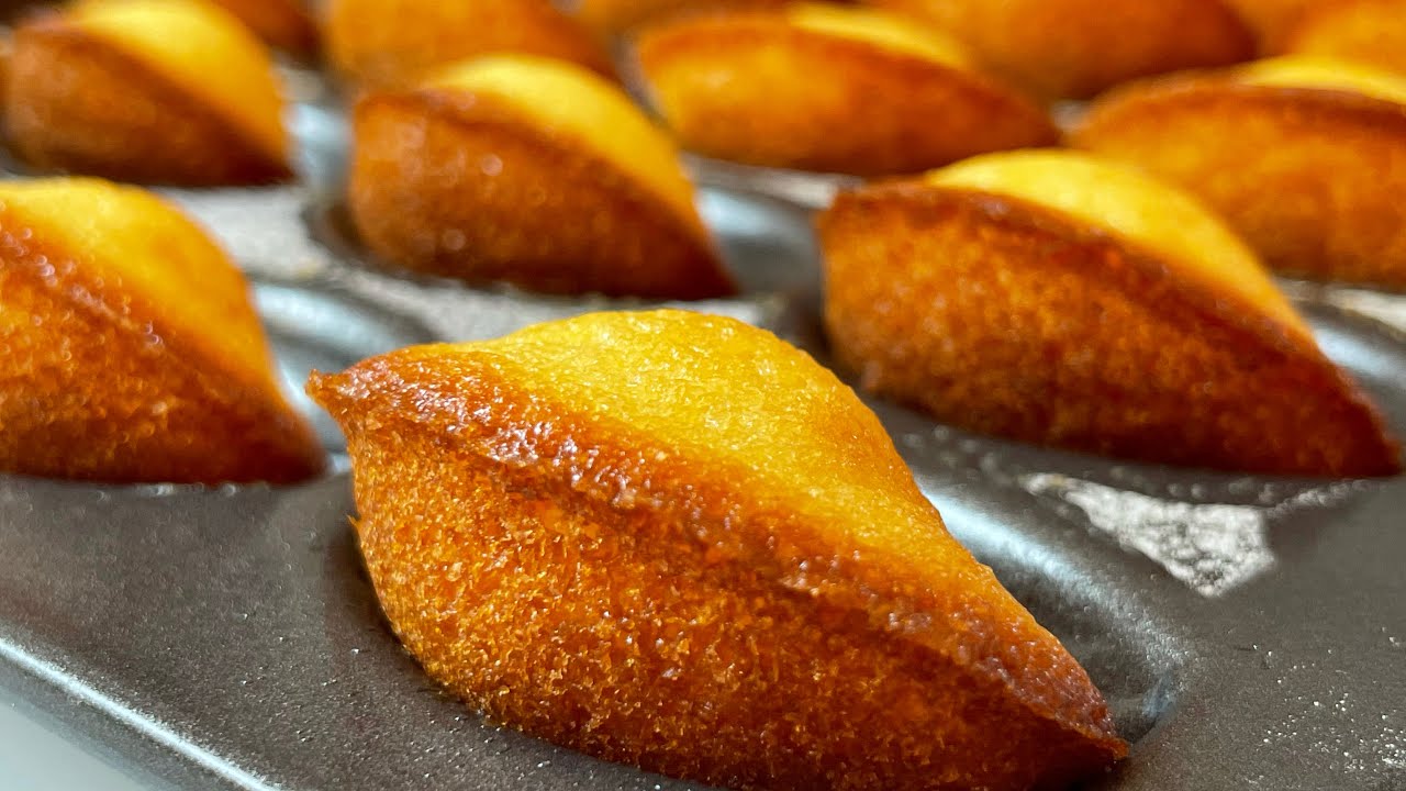 Mini MADELEINES | The French Recipe - YouTube