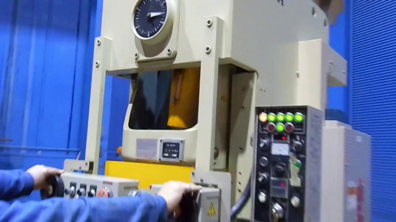 Aida Gap Frame Punch Press 66 Ton x 34" x 20" Stock #8254P - YouTube