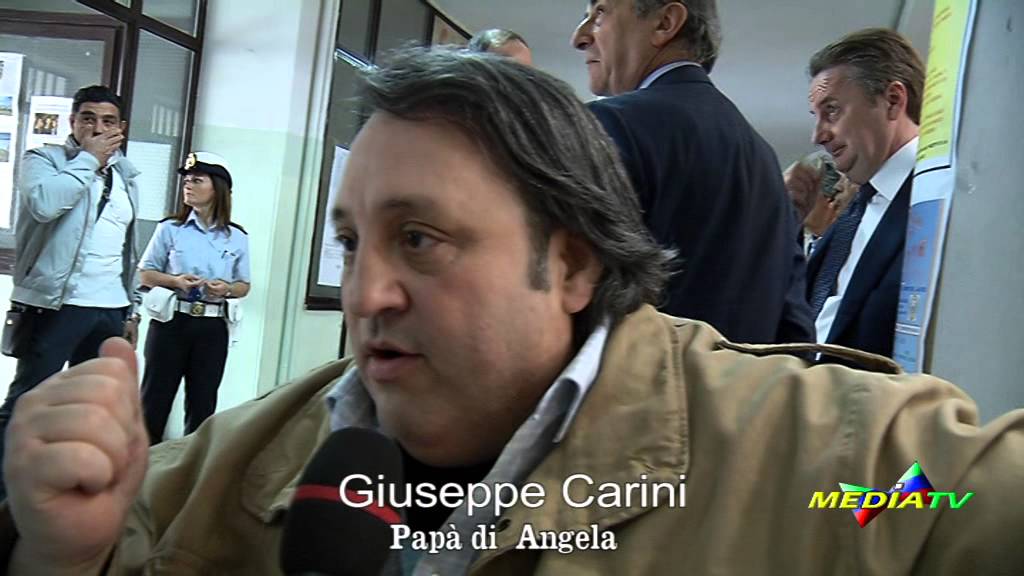 Mondiali di boxe, vince la 17enne Angela Carini: «è per Falcone» - YouTube