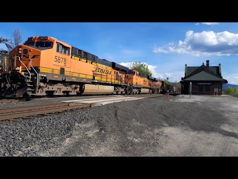 BNSF 5878 Leading EB Empty Coal Train on MRL 4th Subdivision - YouTube