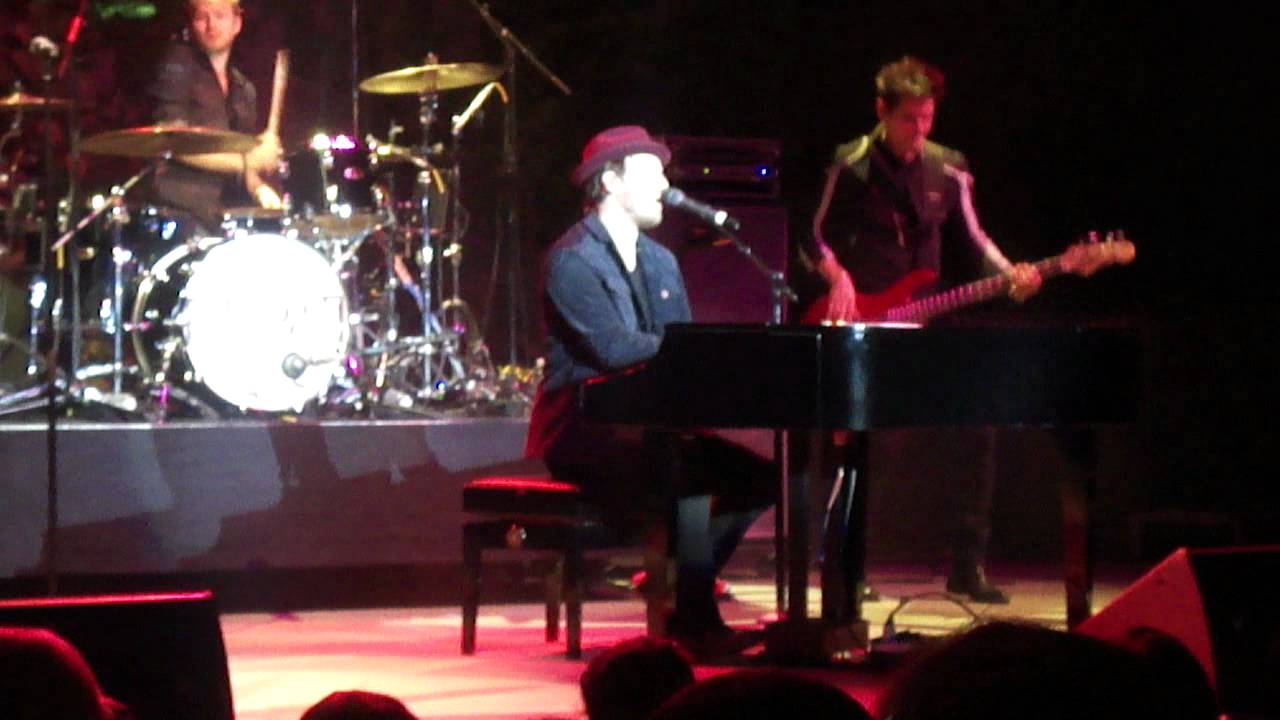 Gavin DeGraw - In Love With A Girl - YouTube