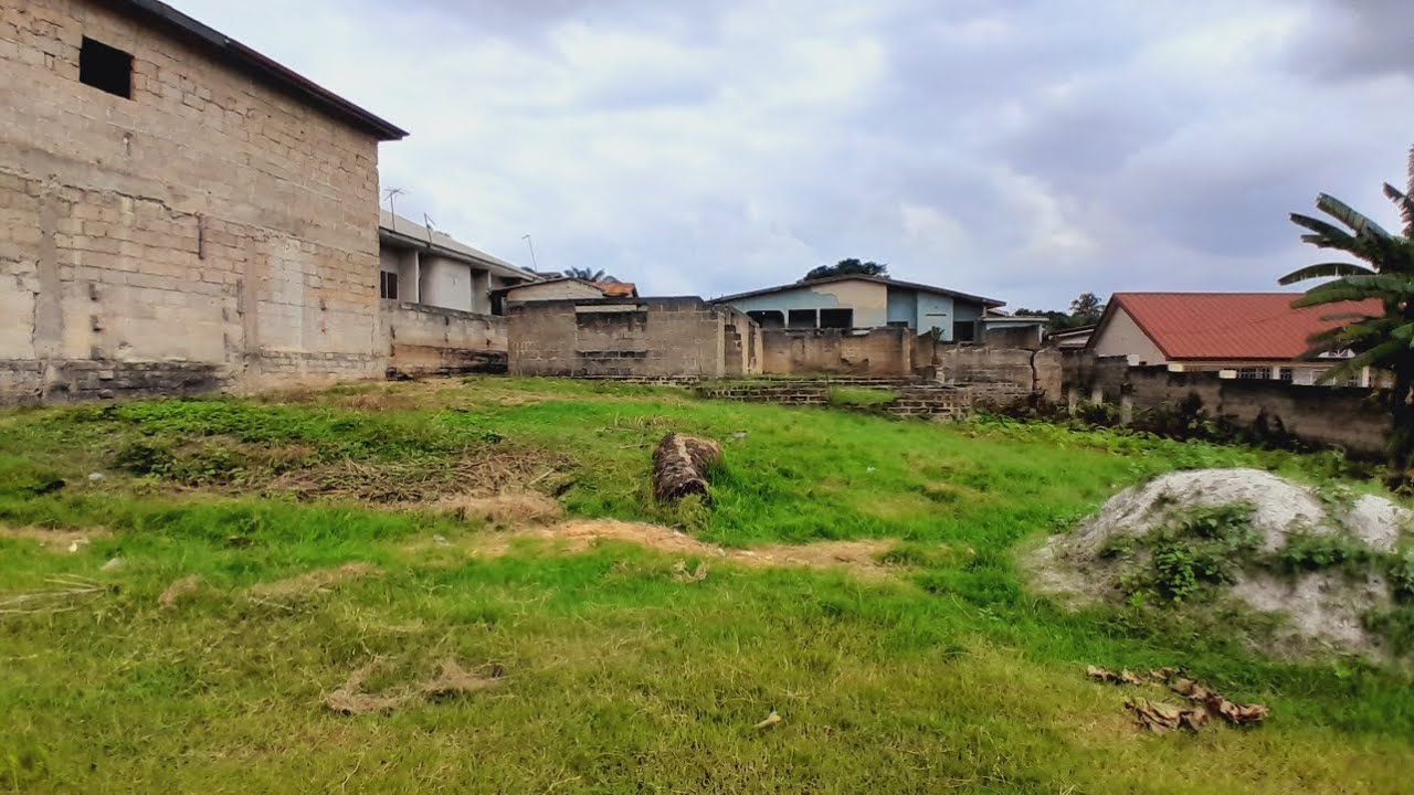 uncompleted house for sale at Pankrono Estate, 300,000 Ghana Cedis.Call ...