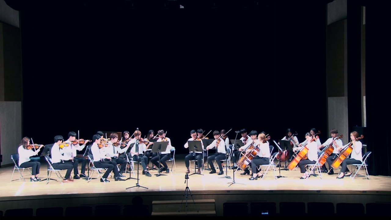 11. Gluck - Symphony in G major - I. Allegro - YouTube