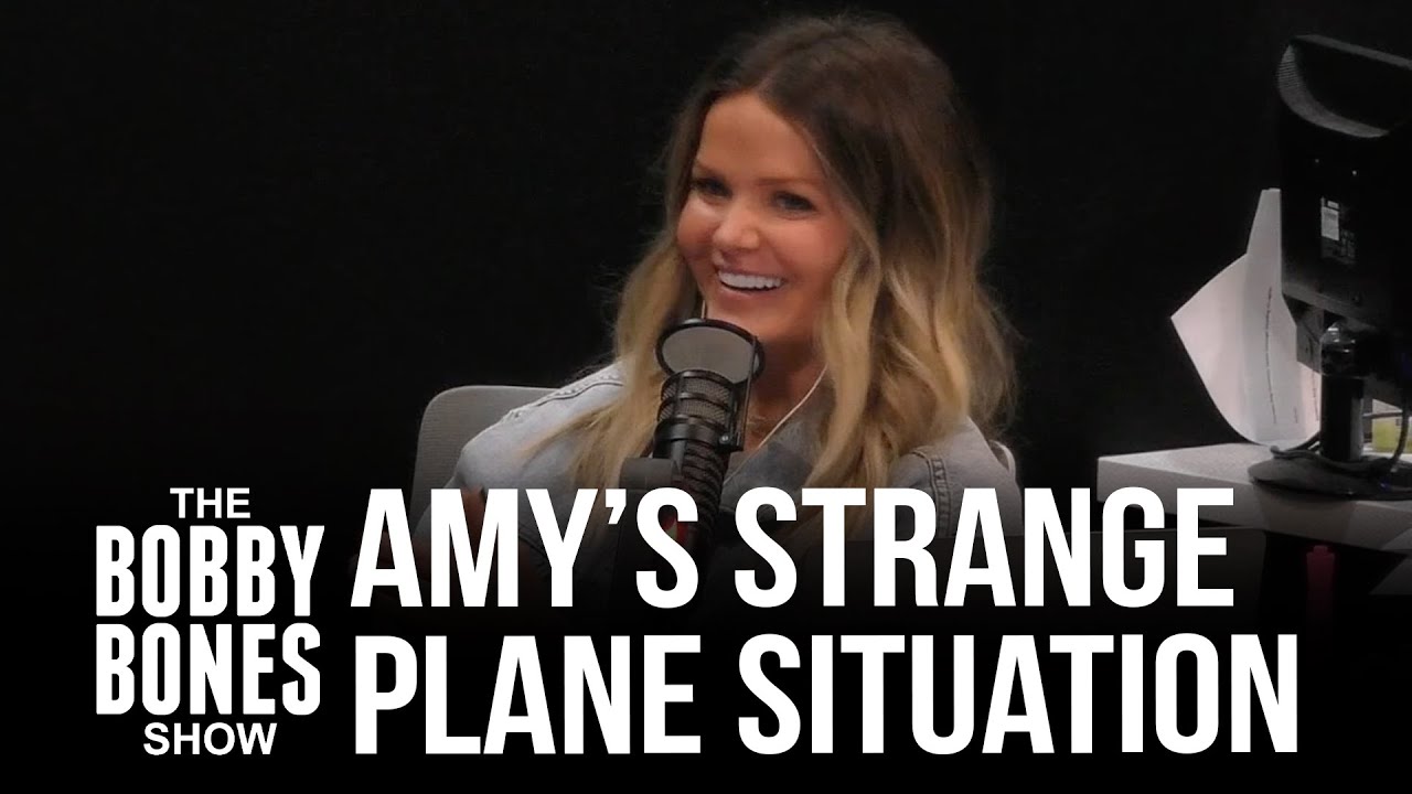 Stranger On Amy's Flight Asked Her To Do Something Interesting - YouTube