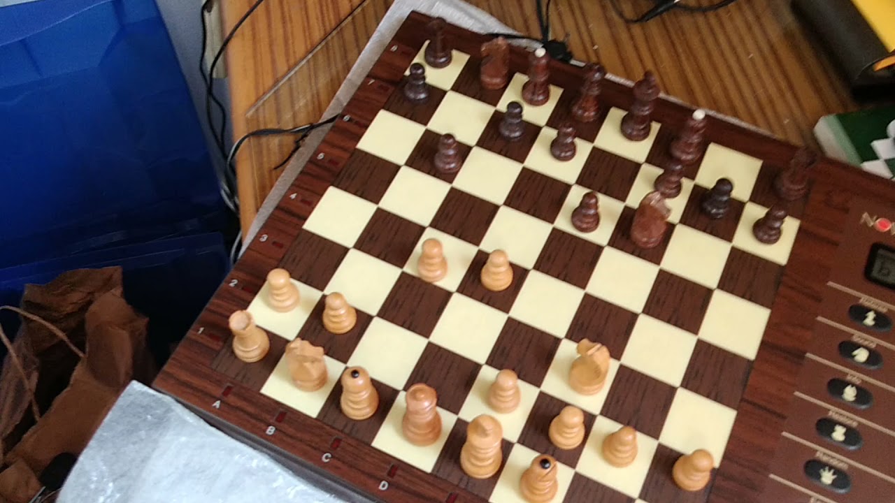 Novag Emerald Classic - YouTube