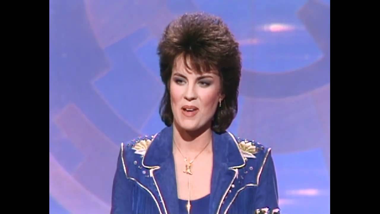 Holly Dunn Wins Top New Female Vocalist - ACM Awards 1987 - YouTube