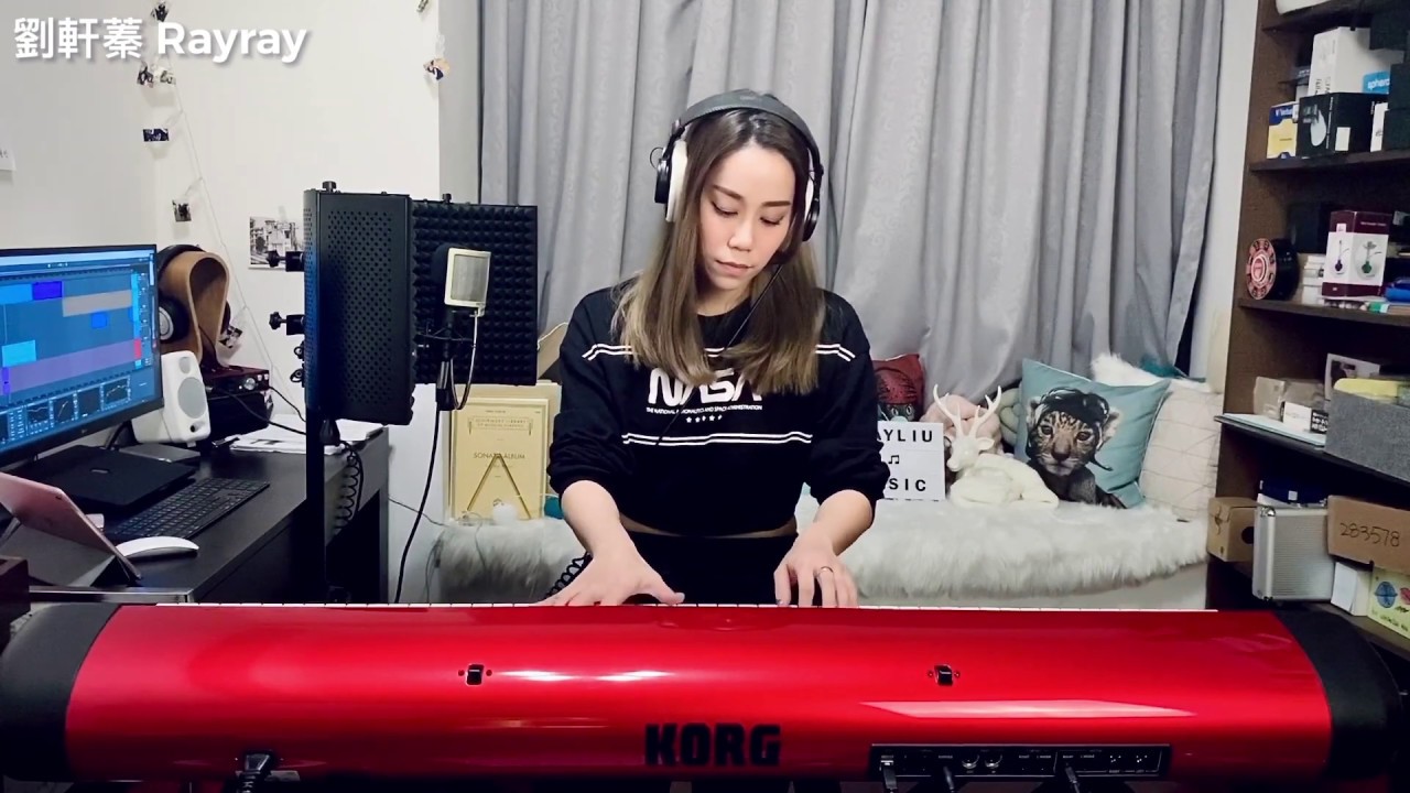 SHOW YOURSELF | COVER BY RAYRAY | FROZEN 2 (英文字幕) 冰雪奇緣2 - YouTube