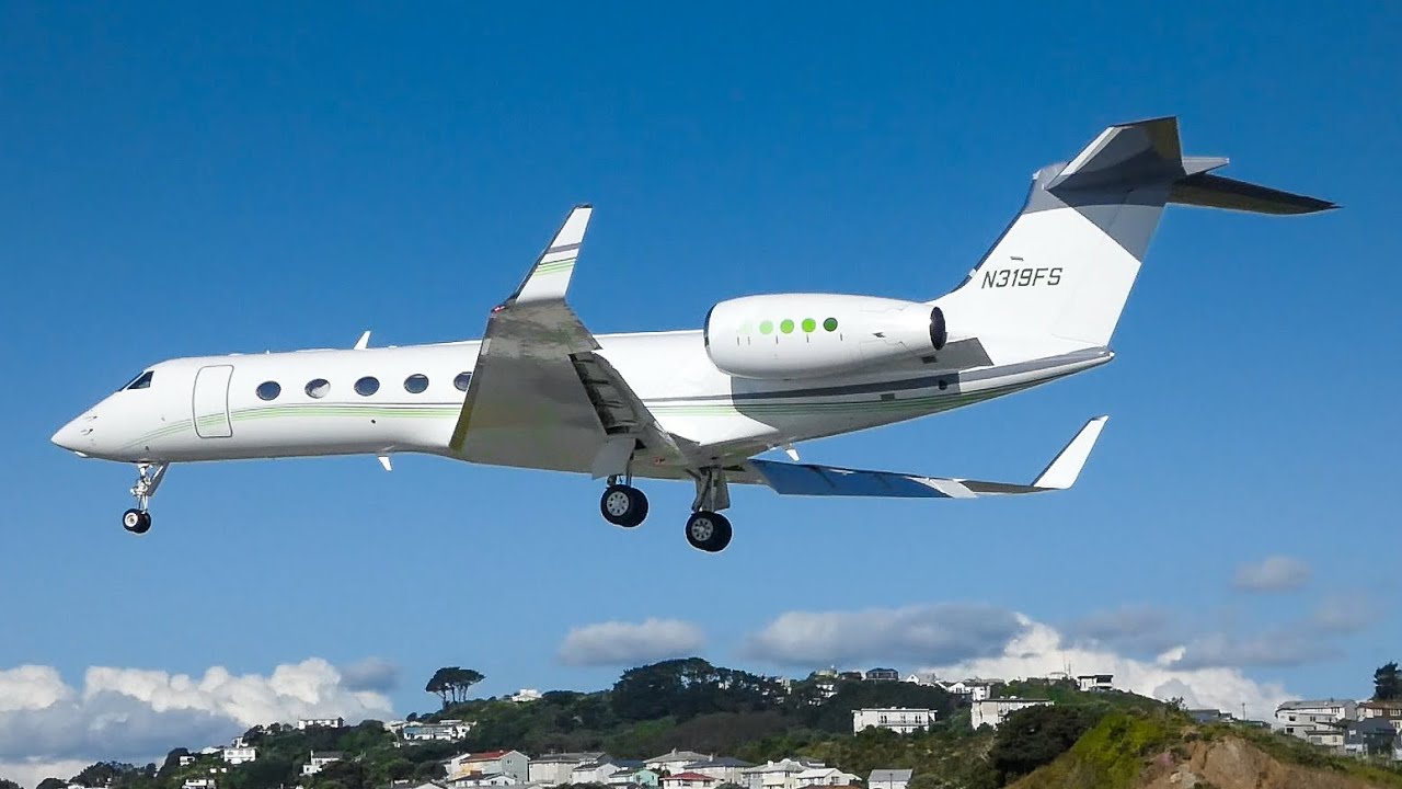 Rare Catch! Wellington Airport | Jet Edge | Gulfstream G550 (N319FS) Landing RWY34 - YouTube