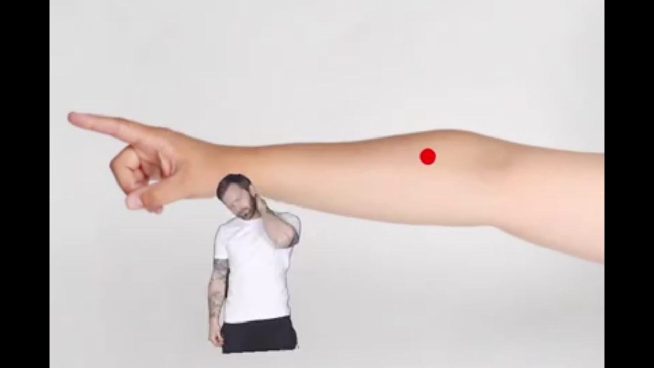Acupressure point Shou San Li Li10 - YouTube
