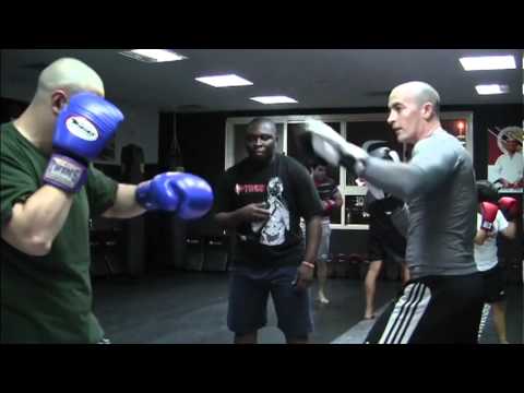Boxing Training At The Contender Gym In Dubai | eZeFitness - YouTube