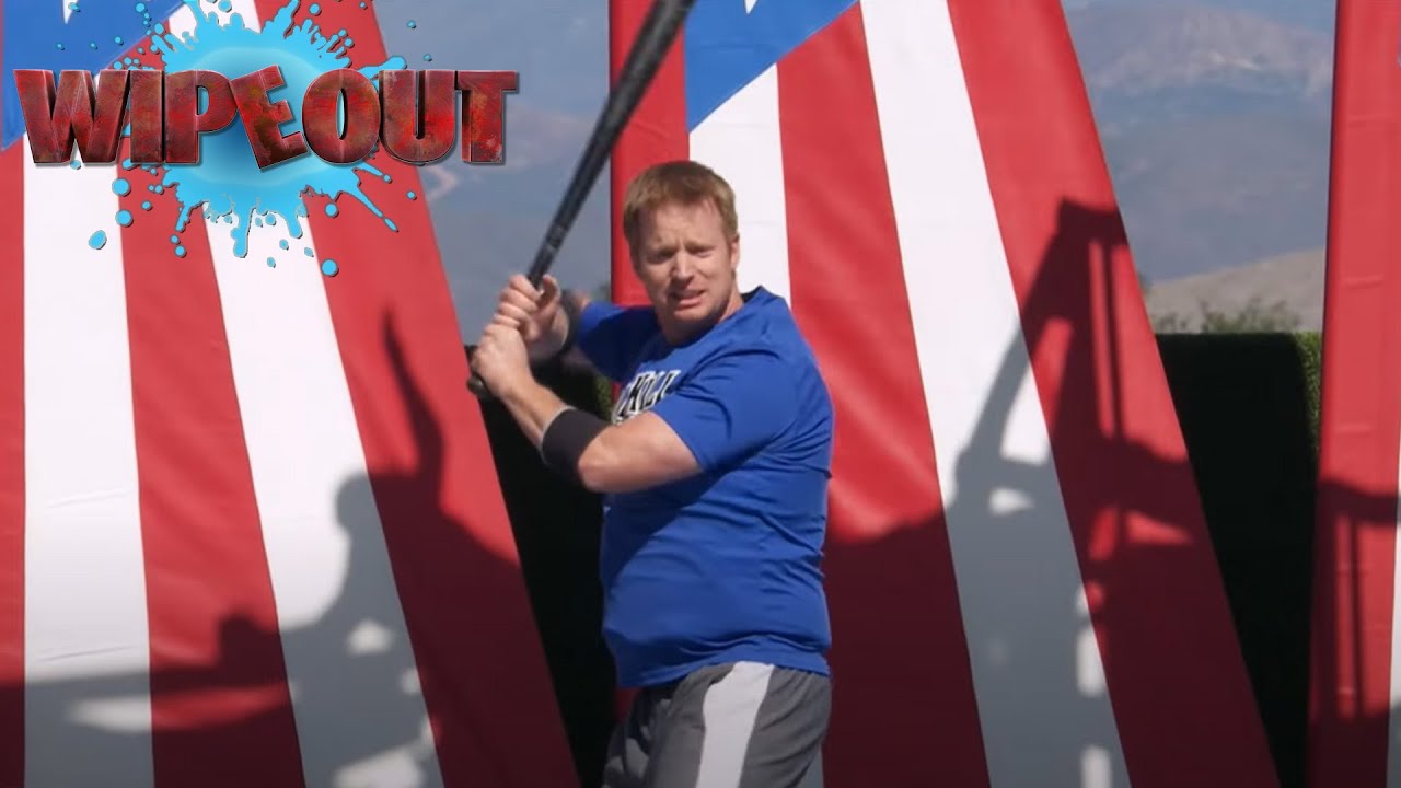 Can't Keep My Hands to Myself | Wipeout US | Clips | Wipeout - YouTube