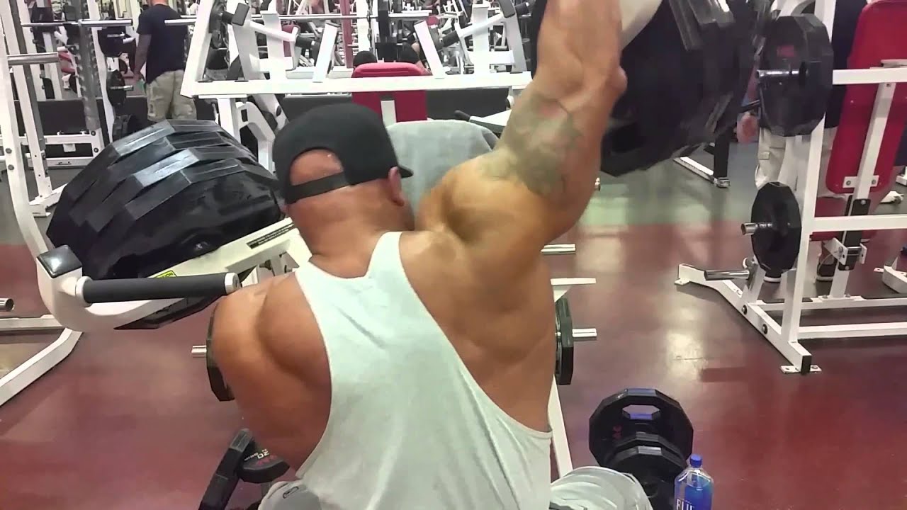 BODYBUILDER CARL MATTHEWS, SINGLE SHOULDER PRESS - YouTube