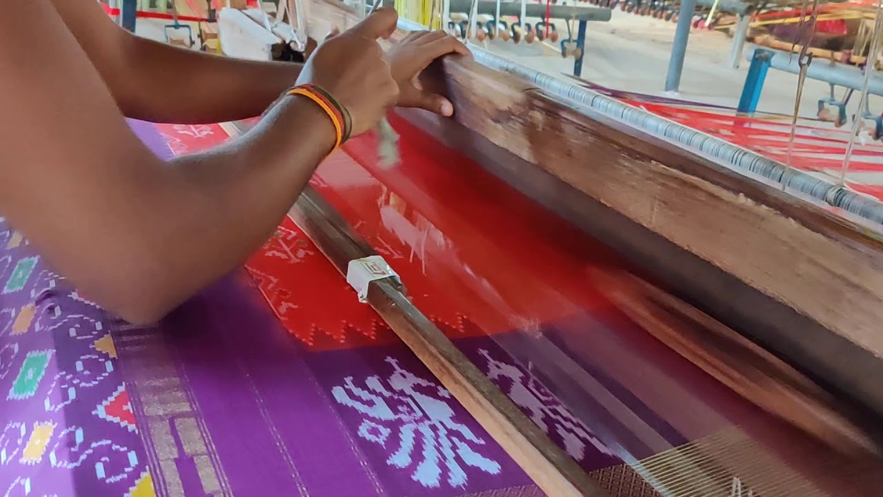 pochampally saree Making //New Design - YouTube