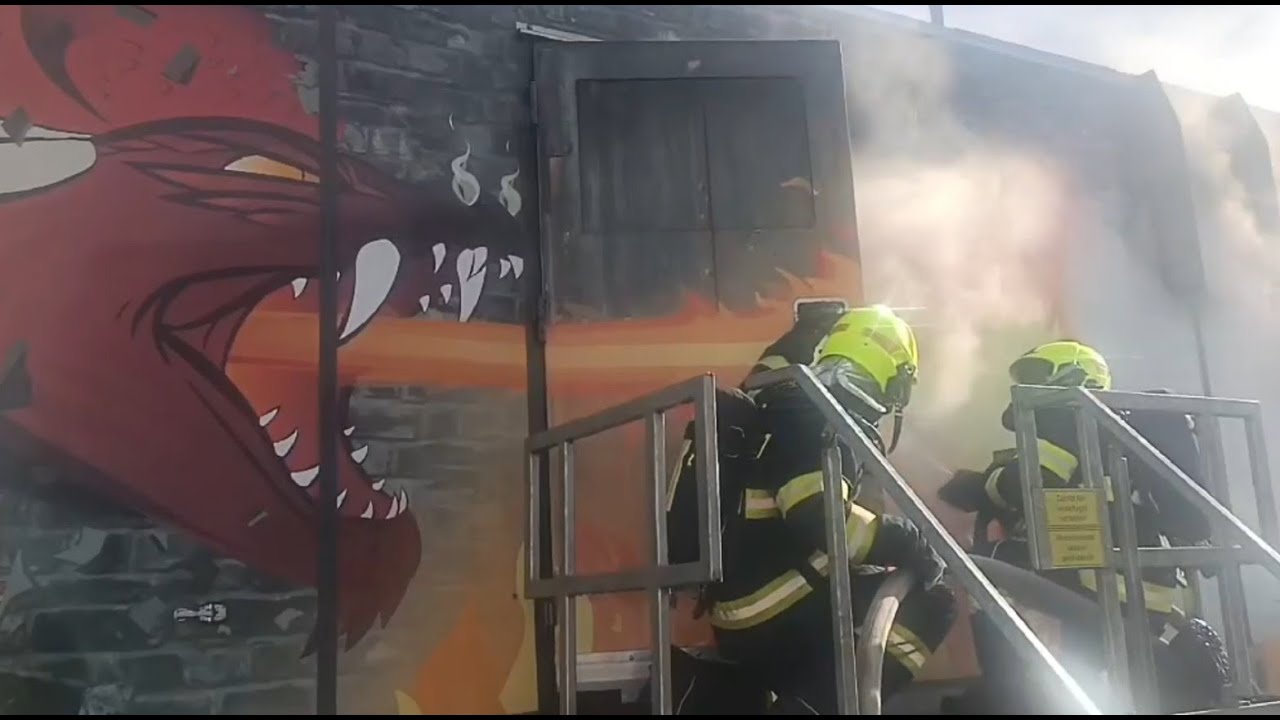 Kontejner Fire Dragon 9000 #HASICIPETRVALD - YouTube