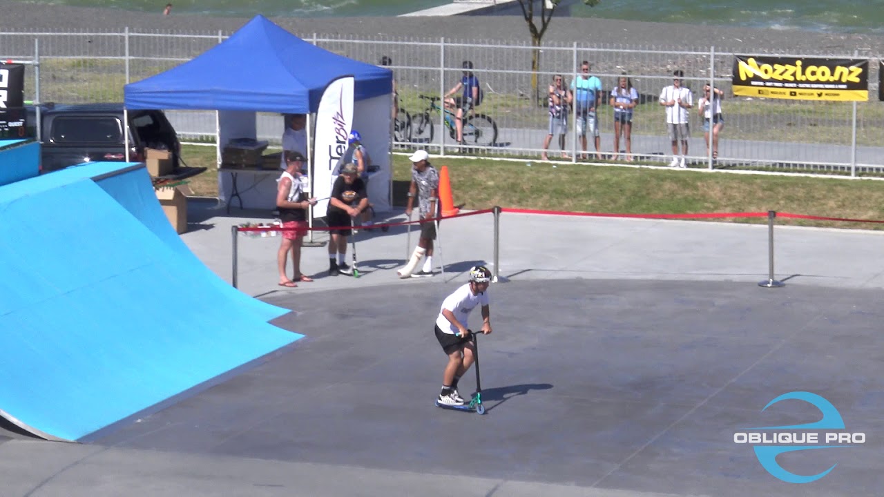 Kahu Day-Brown - New Zealand ASA Scooter Nationals - Under 16s - YouTube