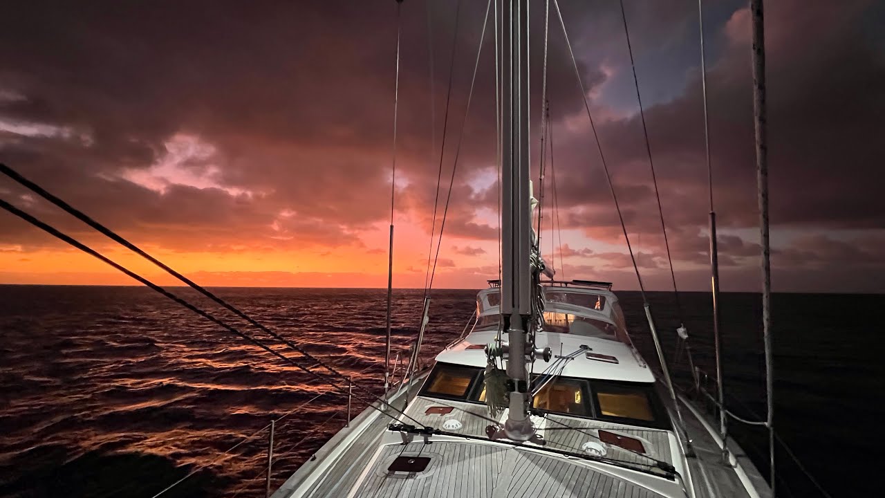 Minerva Reef - Sailing from New Zealand to Fiji - YouTube