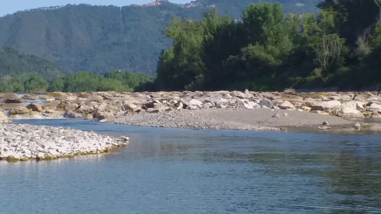 Fiume Vara - YouTube