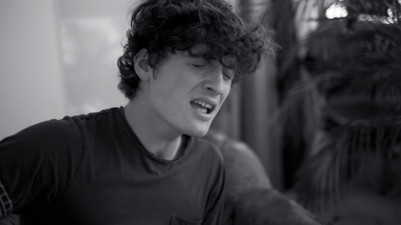 PaulWetz - Silence (Acoustic Live Session) - YouTube