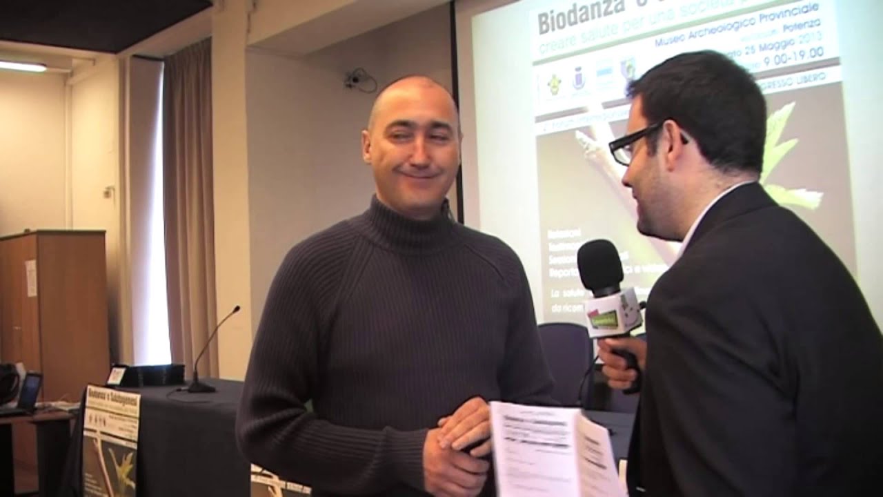 Ugo Rizzo: Come nascono le parole dentro noi? - YouTube