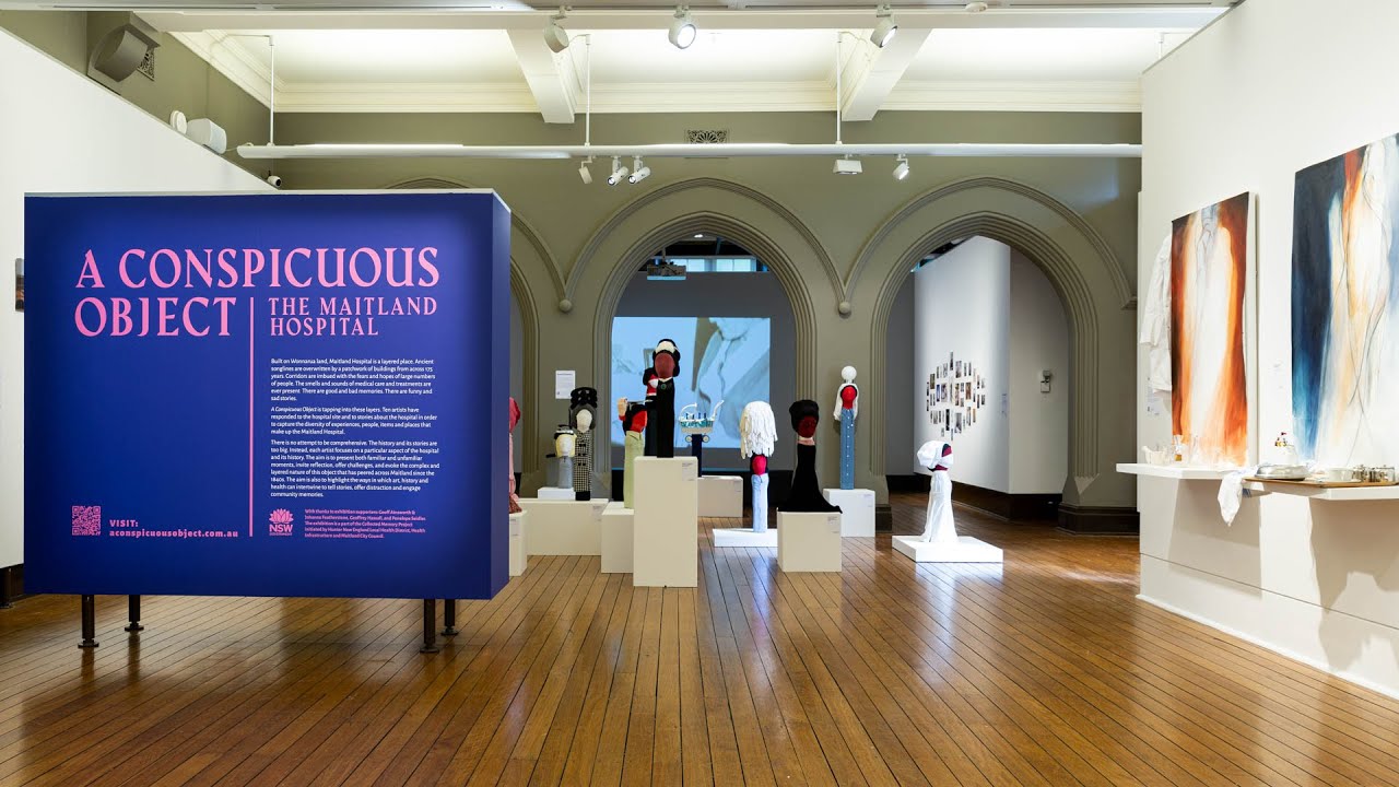 Curators Talk: A Conspicuous Object - YouTube