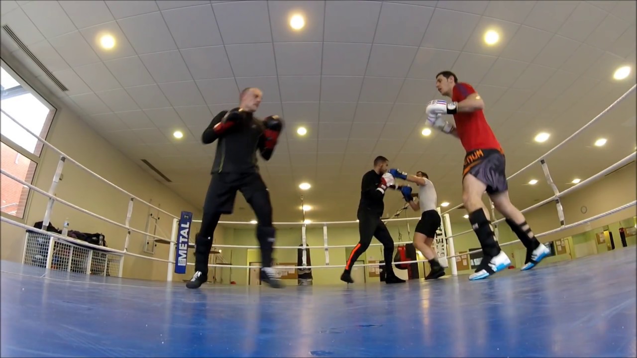 SAVATE boxe française → Séance d'entraînement avec deux champions du ...