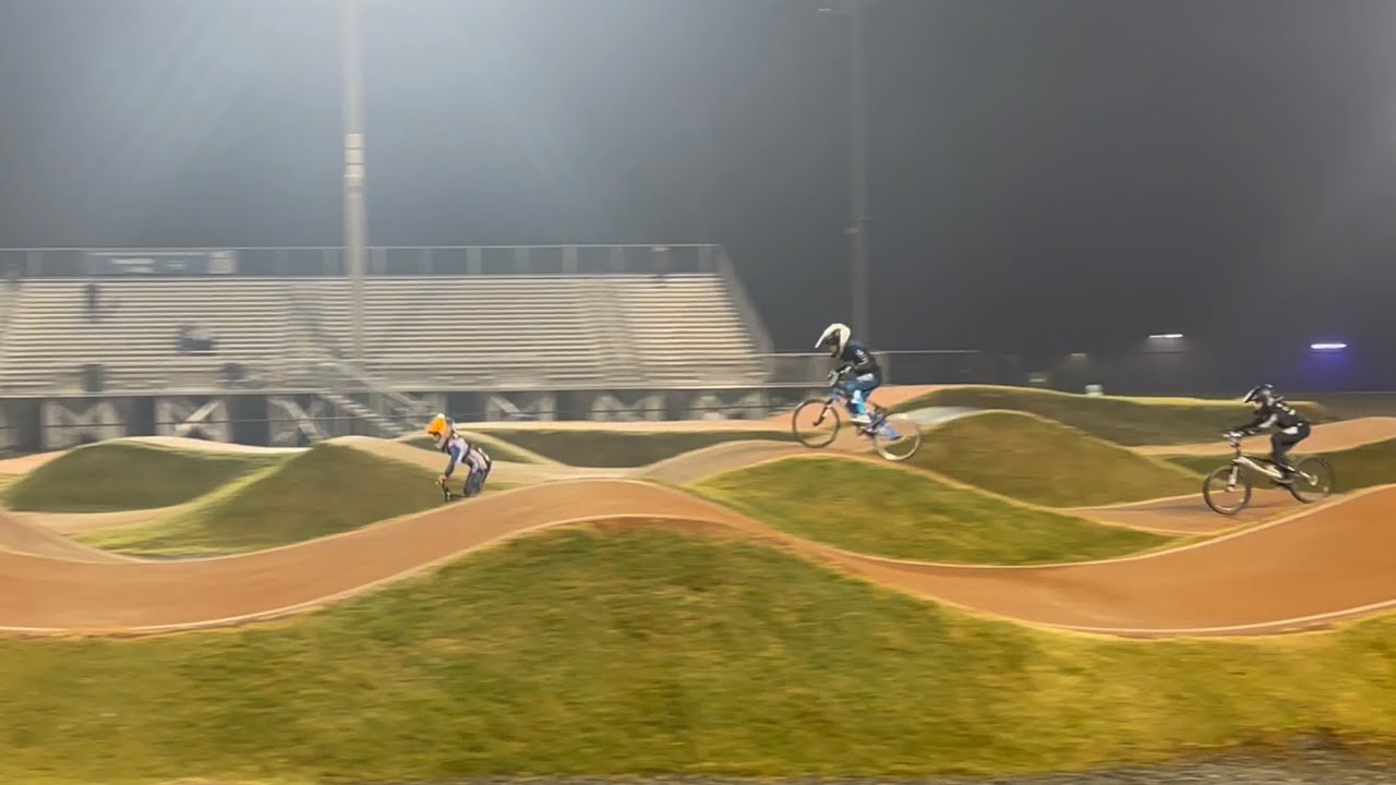 Bmx. Rock Hill Supercross Track Racing - YouTube