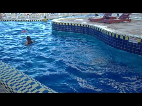 Vítor na piscina