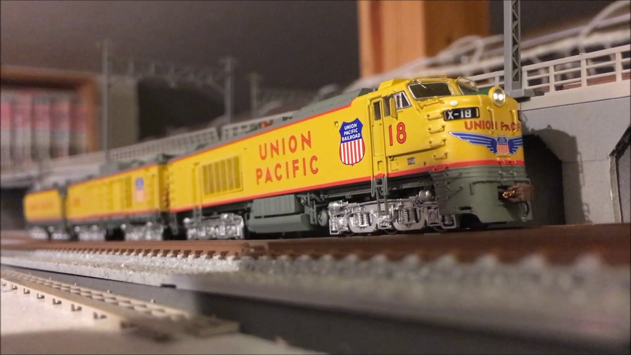 ScaleTrains GTEL8500 Horsepower "Big Blow" Turbine, Union Pacific #18 - YouTube
