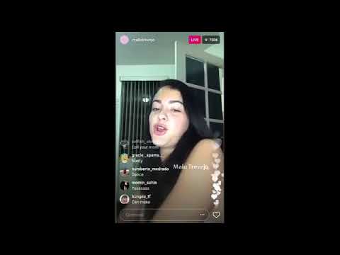 su mama la sorprende haciendo un directo en instagram y mira lo que pasa :O
