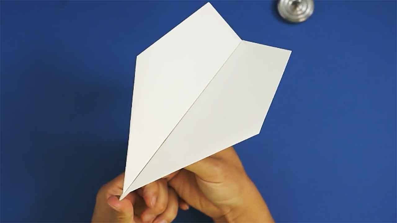 Fly so far! Extreme distance paper airplane【123 Paper Airplane】 - YouTube
