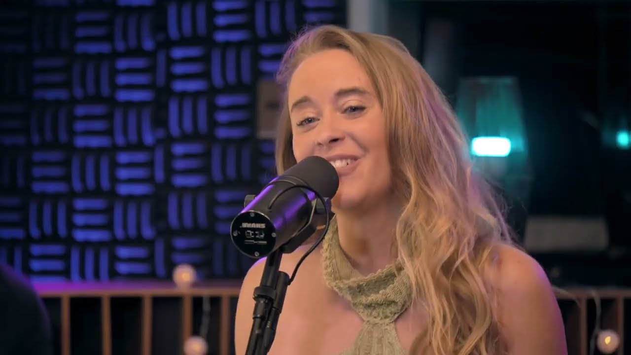 Consuelo Schuster - Todo Va A Andar Bien (Acústico) - YouTube