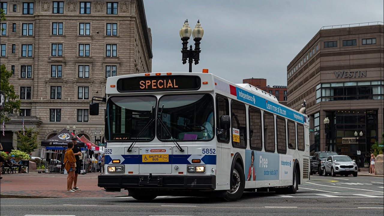 ex-SEPTA 2004 New Flyer D40LF Departs Forest Hills on the Orange Line ...