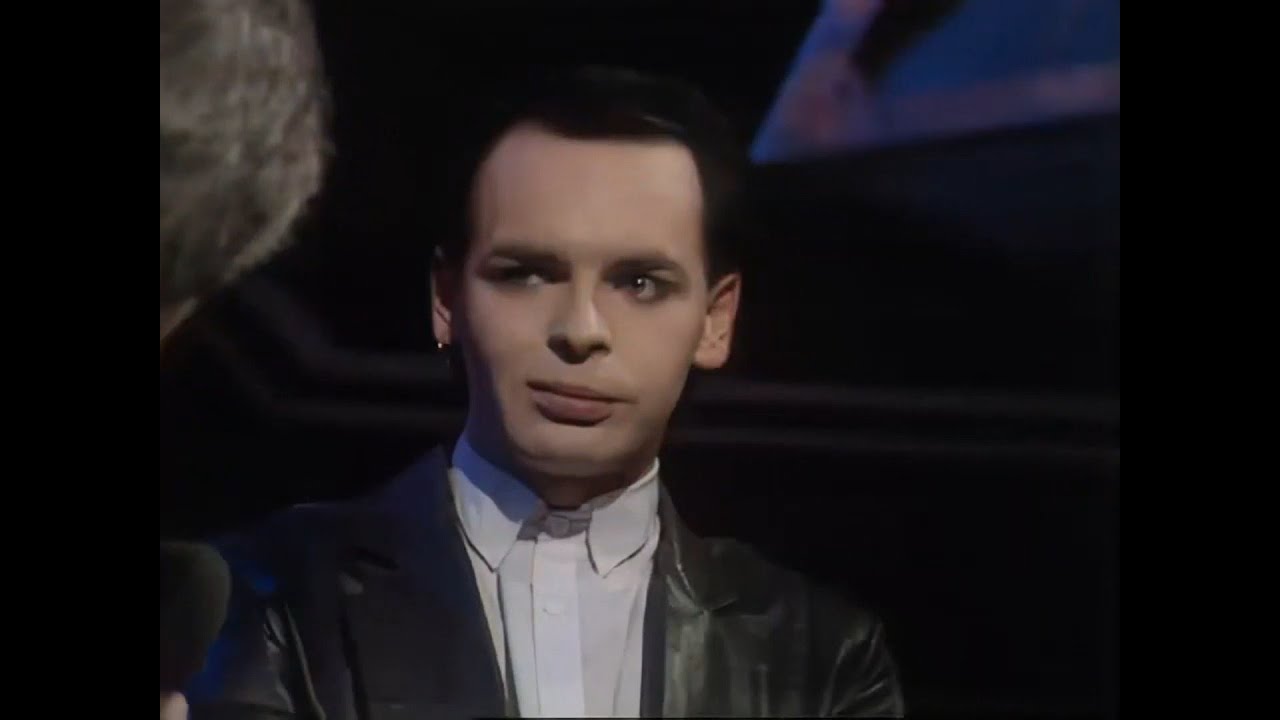 Gary Numan at Glastonbury 2025 !!!! - YouTube