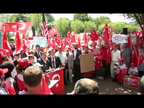 'Demokrasi ve Şehitler Mitingi'ne yurtdışındaki Türklerden destek