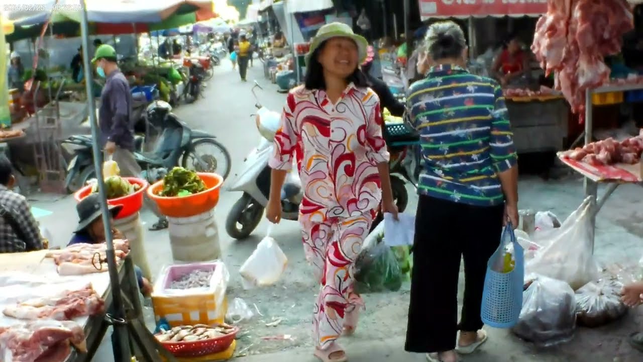 Cambodia street food - Boeung Trabek Market and Bek Chan Market ...