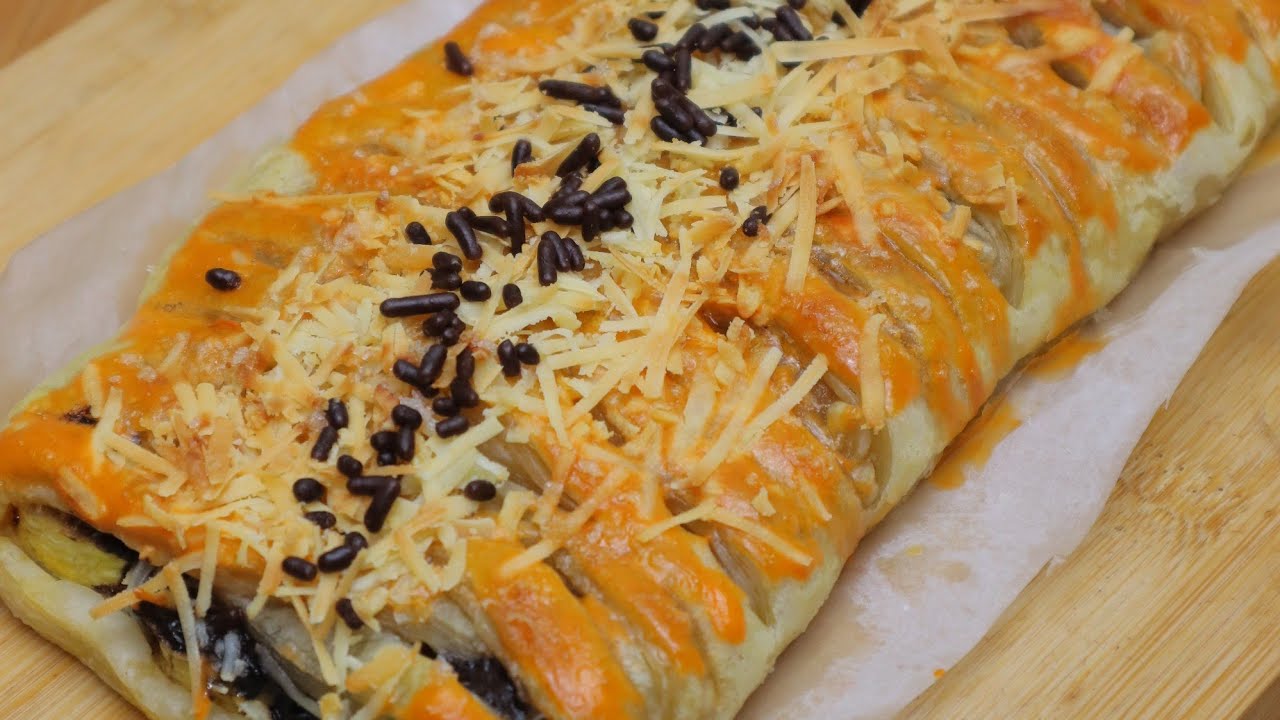 Cara membuat Strudel Pisang Coklat Keju cemilan Praktis - YouTube