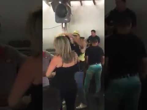 Crazy Dance..Çılgın dans.Kafası kendinden bile güzel...