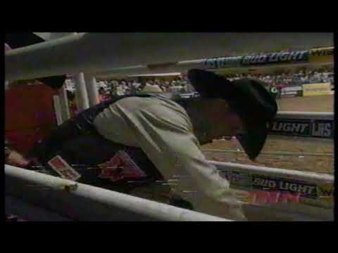 Panhandle Slim bucks Jim Sharp - 98 PBR Ft. Worth - YouTube