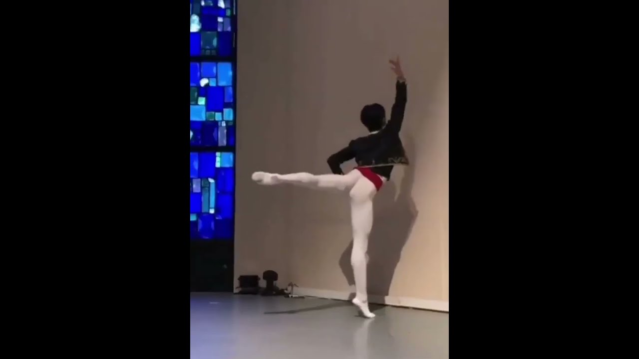 Ballet Boy Jeté: Slow motion study - YouTube
