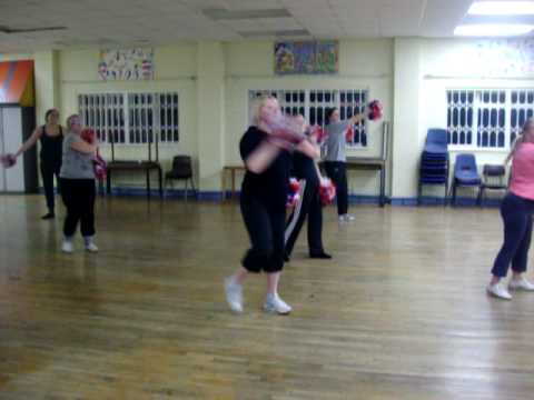 dazl diamonds cheer dancers (mums session) - YouTube